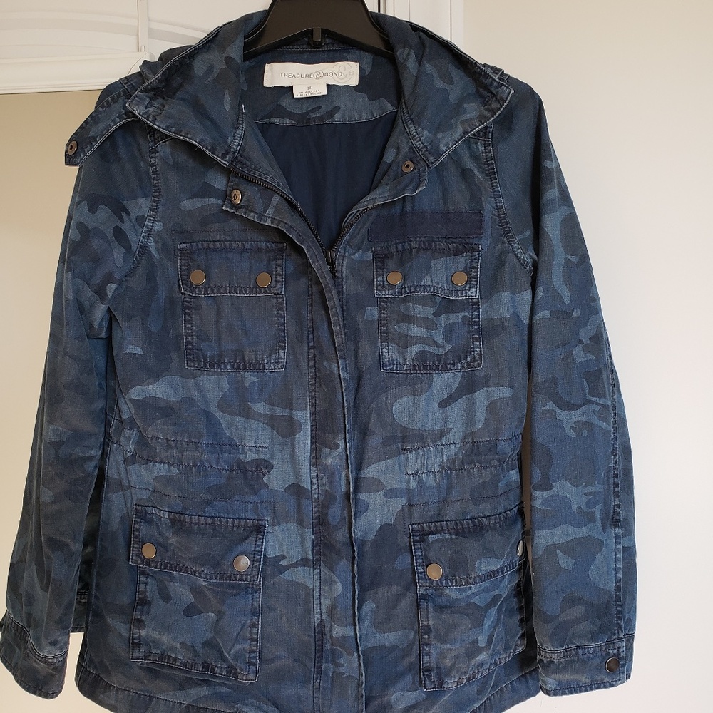 Women's Treasure & Bond Blue Camo Jacket - Gem